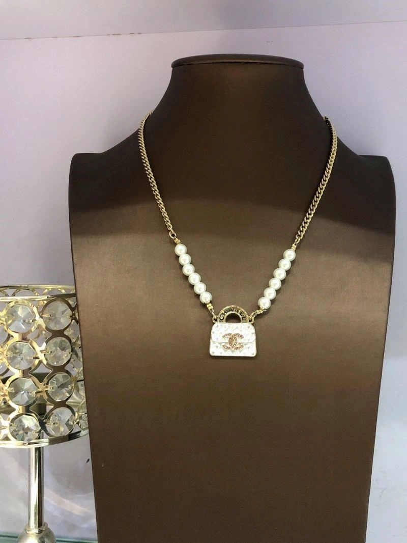 1:1 copy Chanel Necklaces