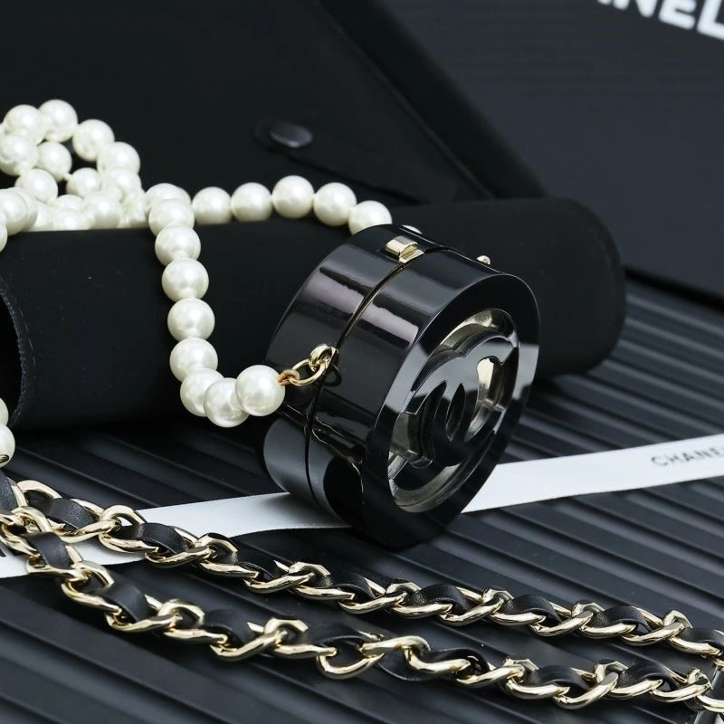 Low-cost Chanel Necklaces