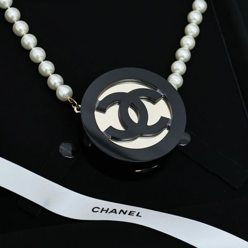 Low-cost Chanel Necklaces