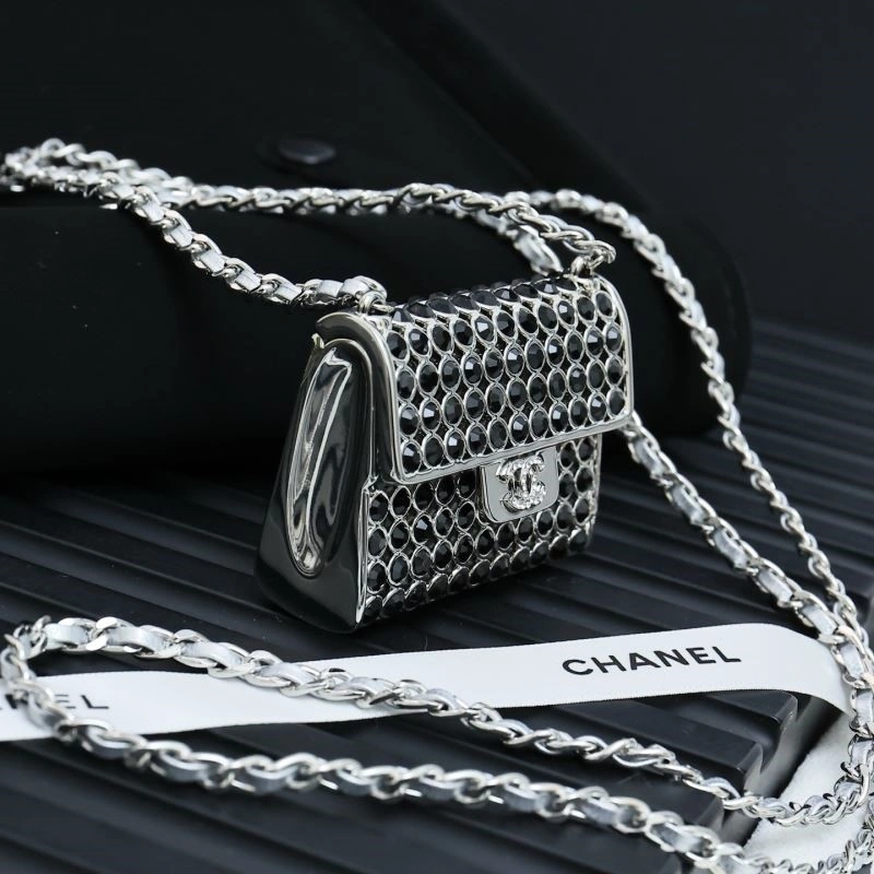 Low-cost Chanel Necklaces