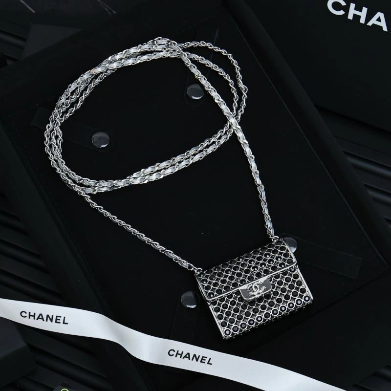 Low-cost Chanel Necklaces