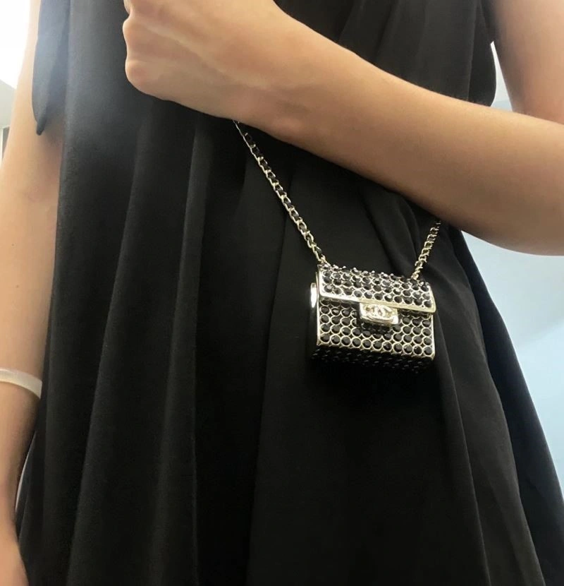Low-cost Chanel Necklaces