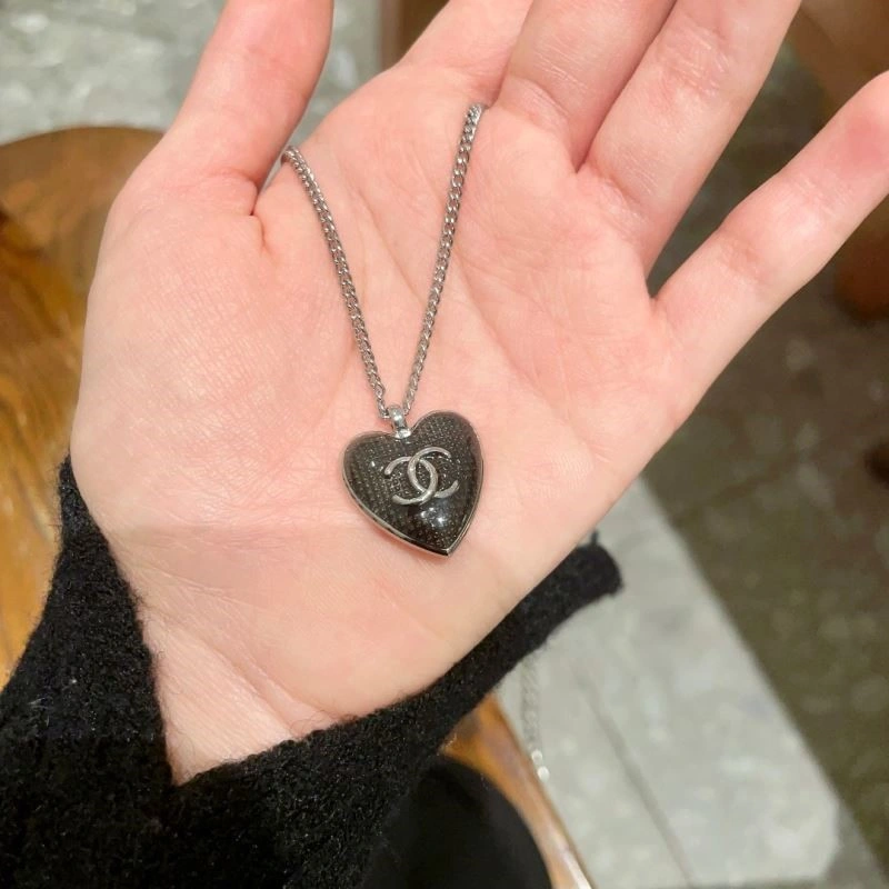 Cut-rate Chanel Necklaces
