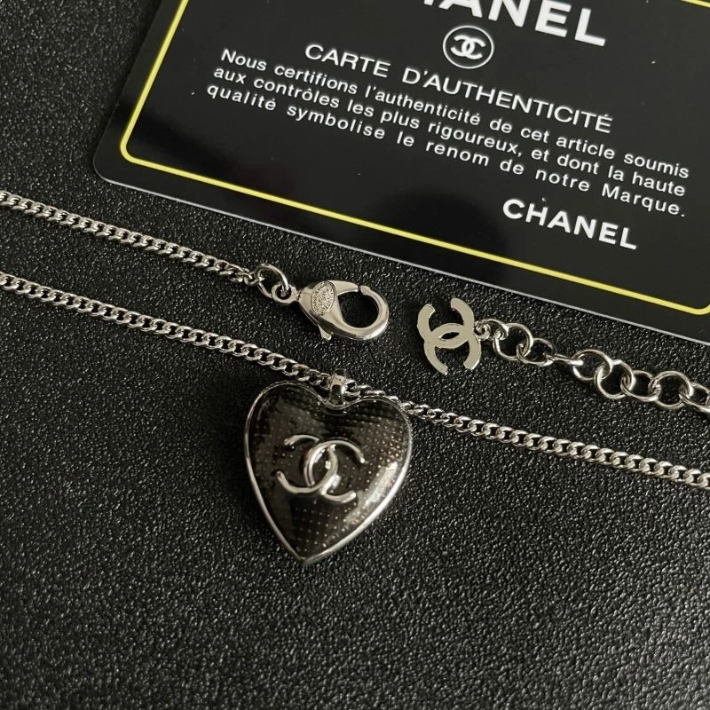 Cut-rate Chanel Necklaces