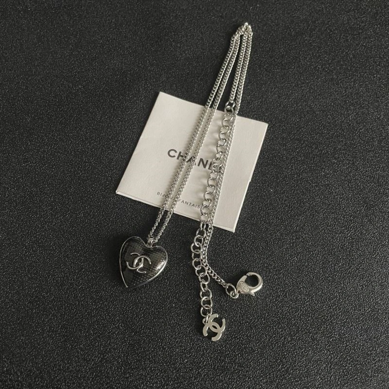 Cut-rate Chanel Necklaces