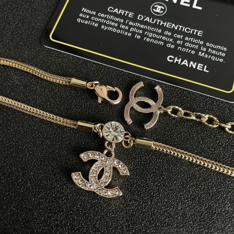 Top match Chanel Necklaces