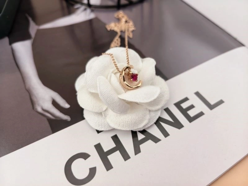 Inexpensive Chanel Necklaces