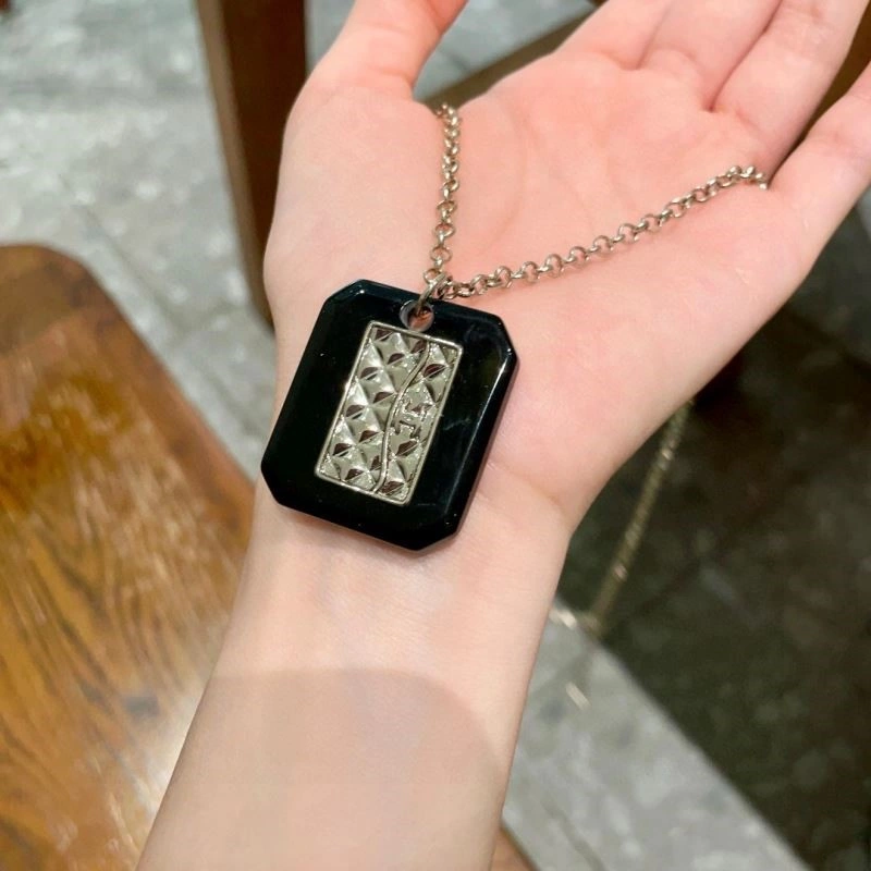 Precise copy Chanel Necklaces