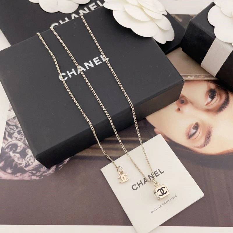 1:1 copy Chanel Necklaces