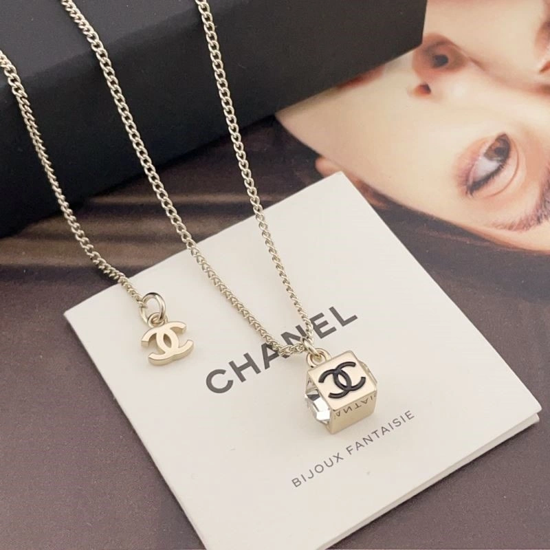 1:1 copy Chanel Necklaces
