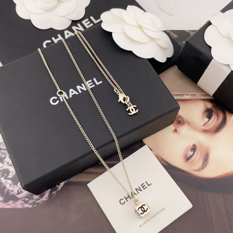 1:1 copy Chanel Necklaces