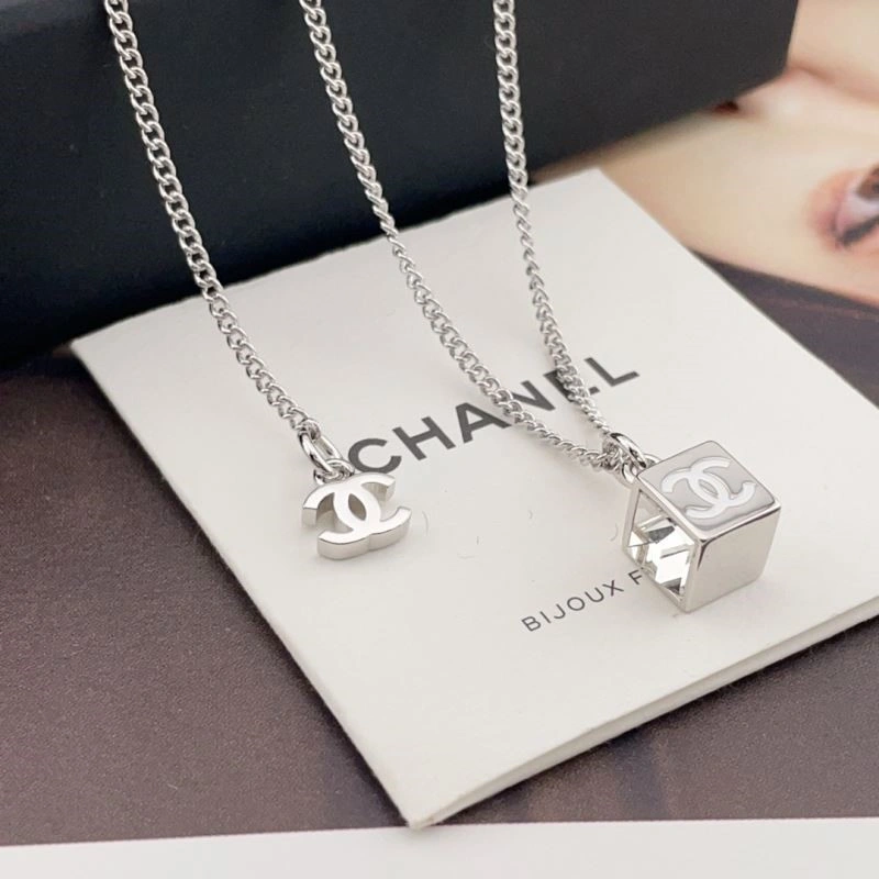 1:1 copy Chanel Necklaces