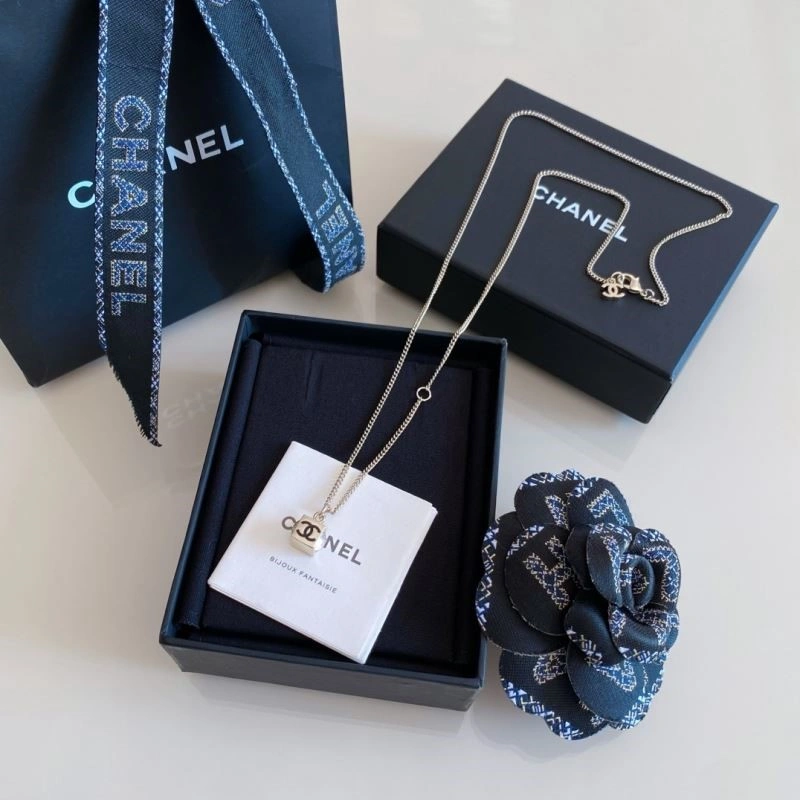 Perfect replica Chanel Necklaces