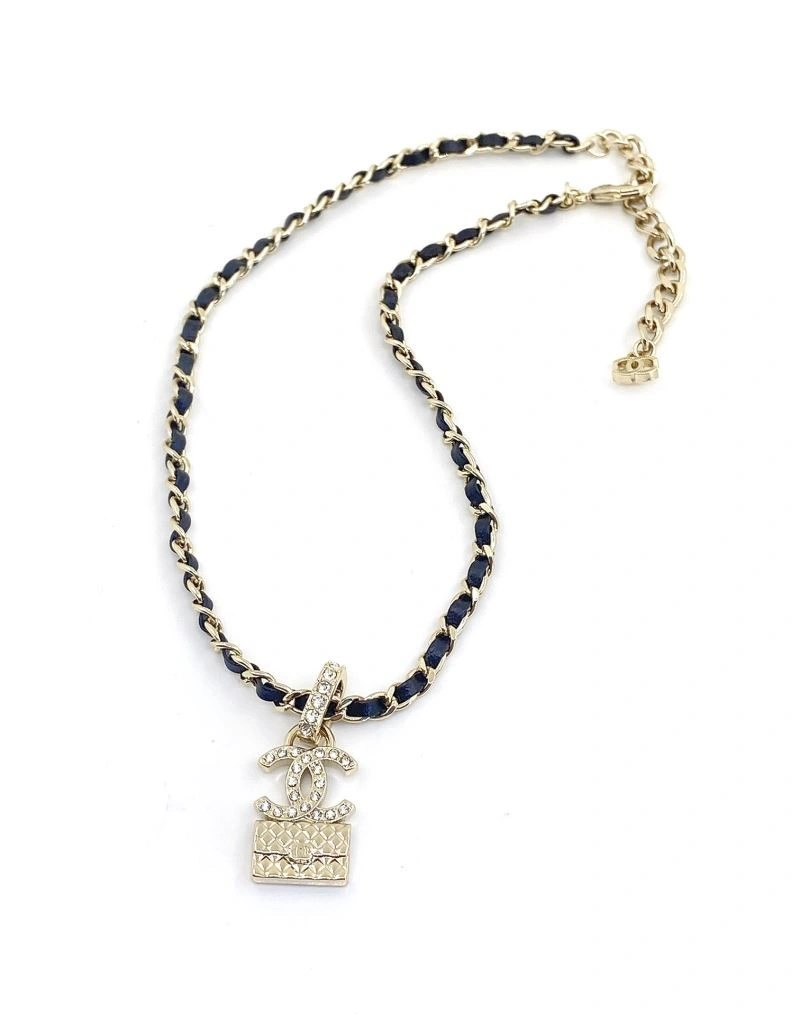 Bargain Chanel Necklaces