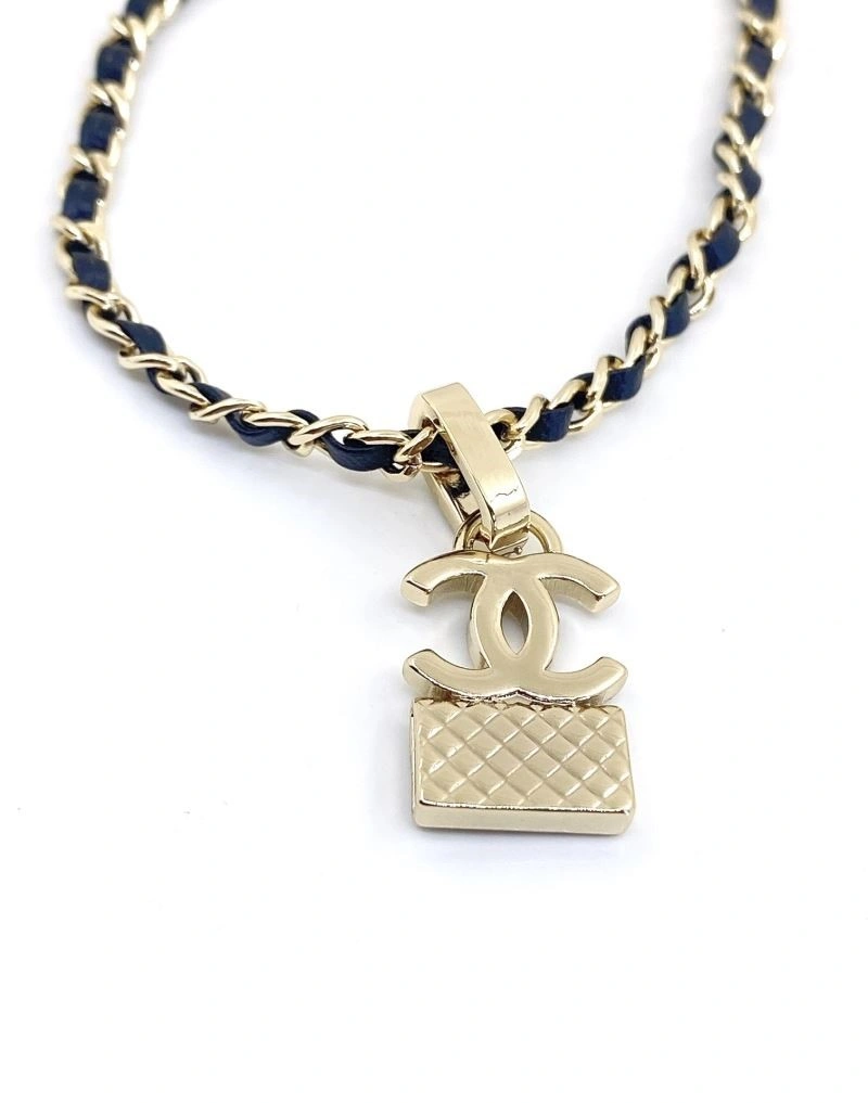 Bargain Chanel Necklaces