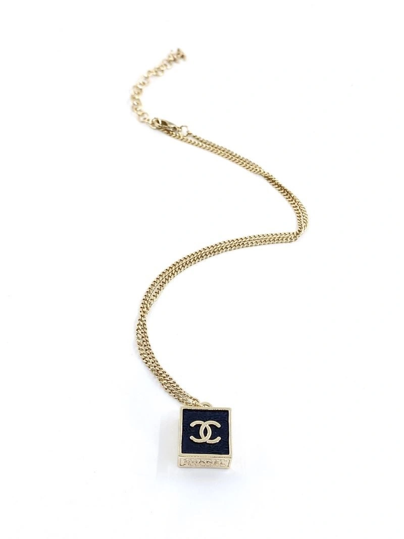 Exact replica Chanel Necklaces