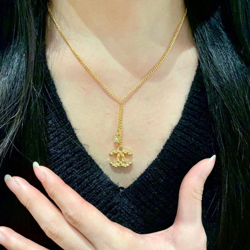 Accurate model Chanel Necklaces