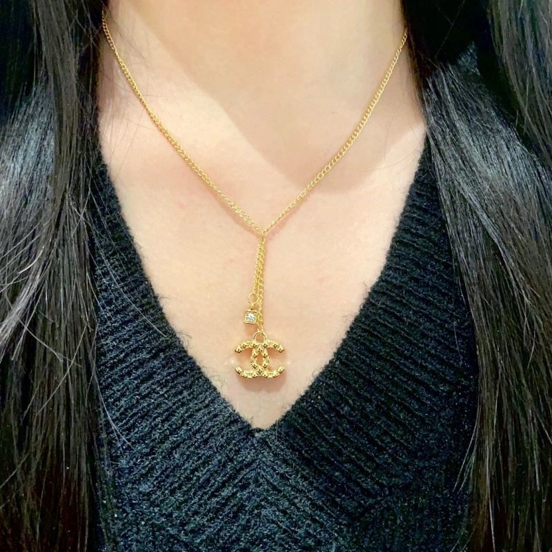 Accurate model Chanel Necklaces