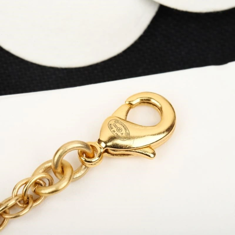Bargain Chanel Necklaces
