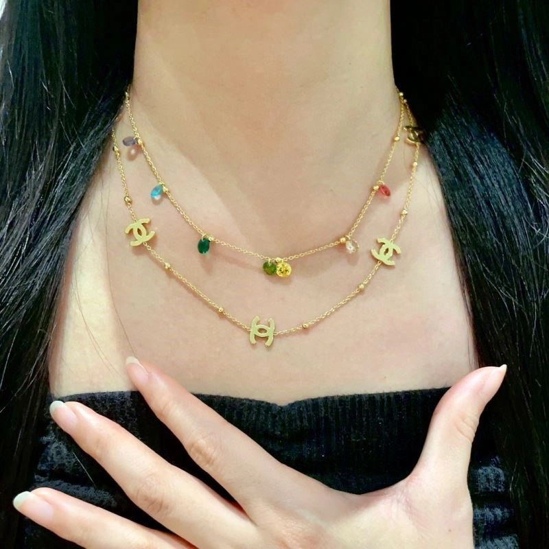 Top mirror Chanel Necklaces