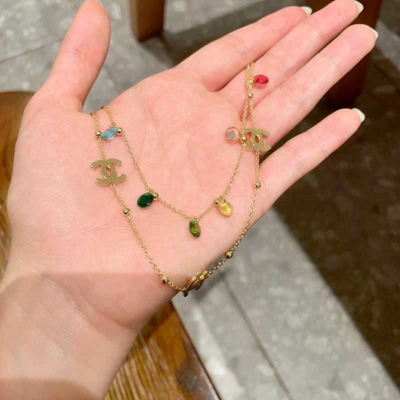 Top mirror Chanel Necklaces