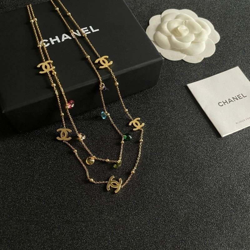 Top mirror Chanel Necklaces