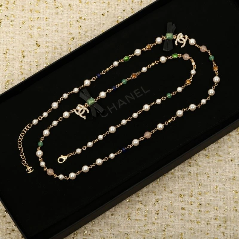 Top mirror Chanel Necklaces