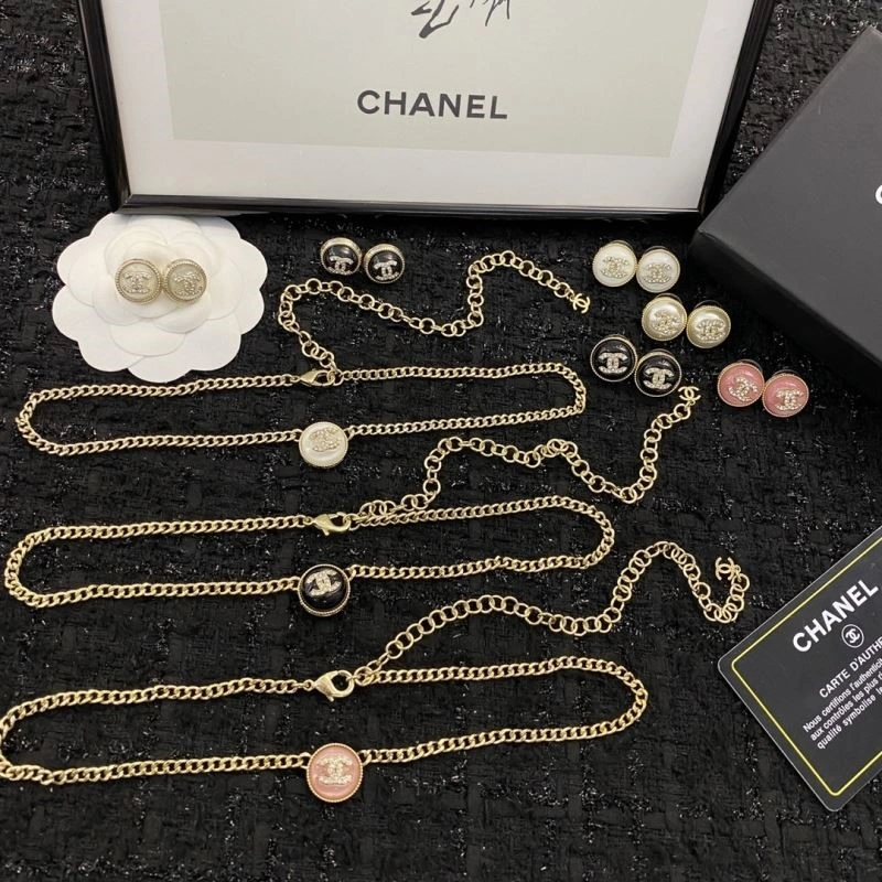 Precise copy Chanel Necklaces