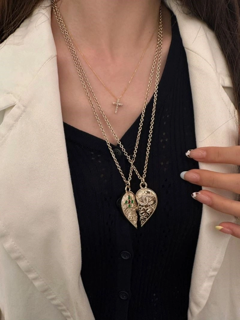 Exact replica Chanel Necklaces