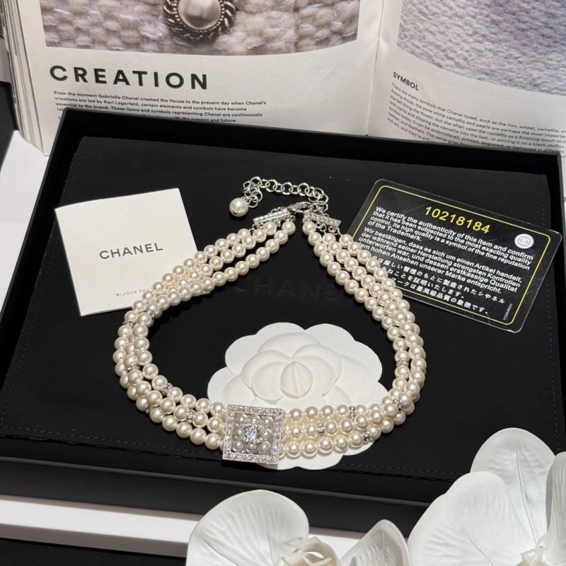 Cut-rate Chanel Necklaces