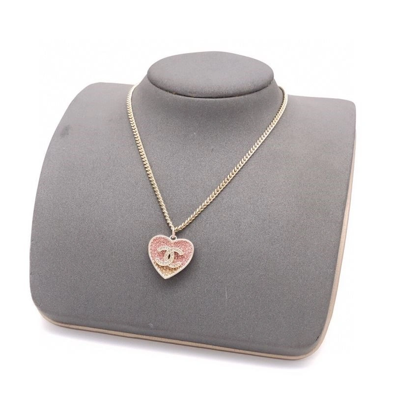 Top mirror Chanel Necklaces