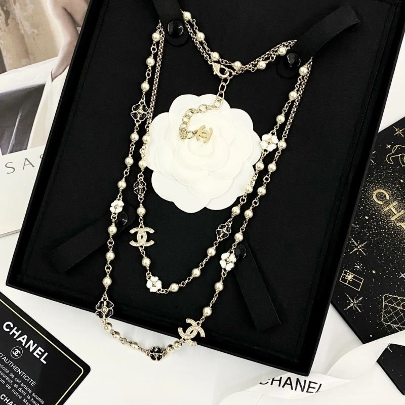 Indistinguishable Chanel Necklaces