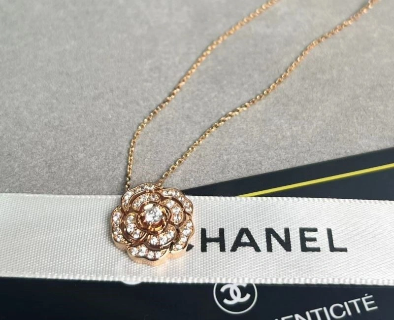 Low-cost Chanel Necklaces