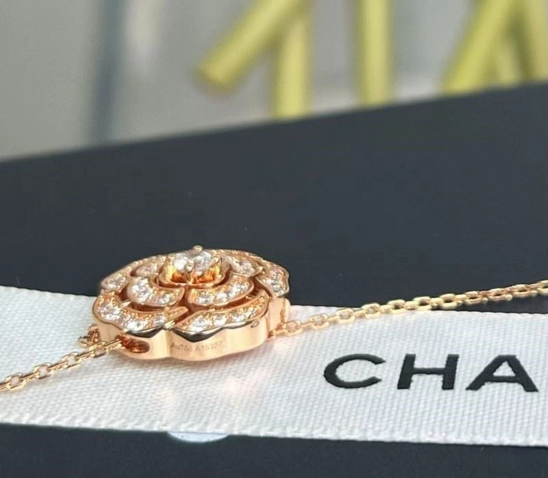 Low-cost Chanel Necklaces