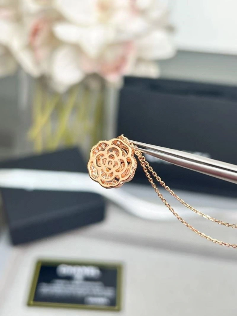 Low-cost Chanel Necklaces