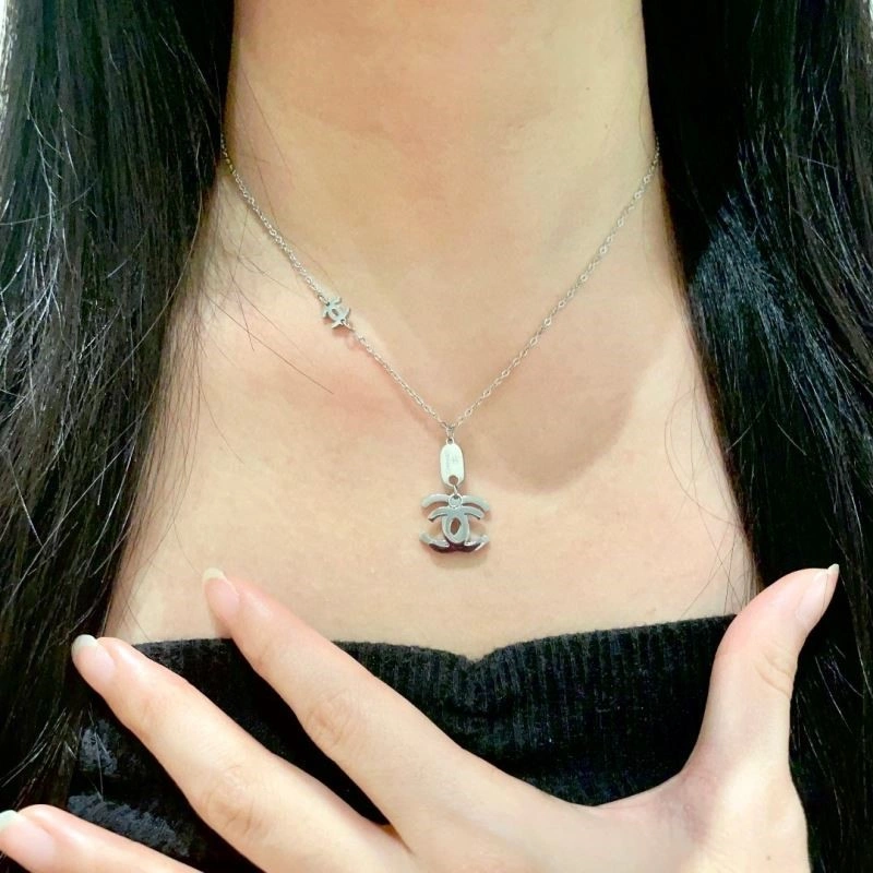 Value-priced Chanel Necklaces