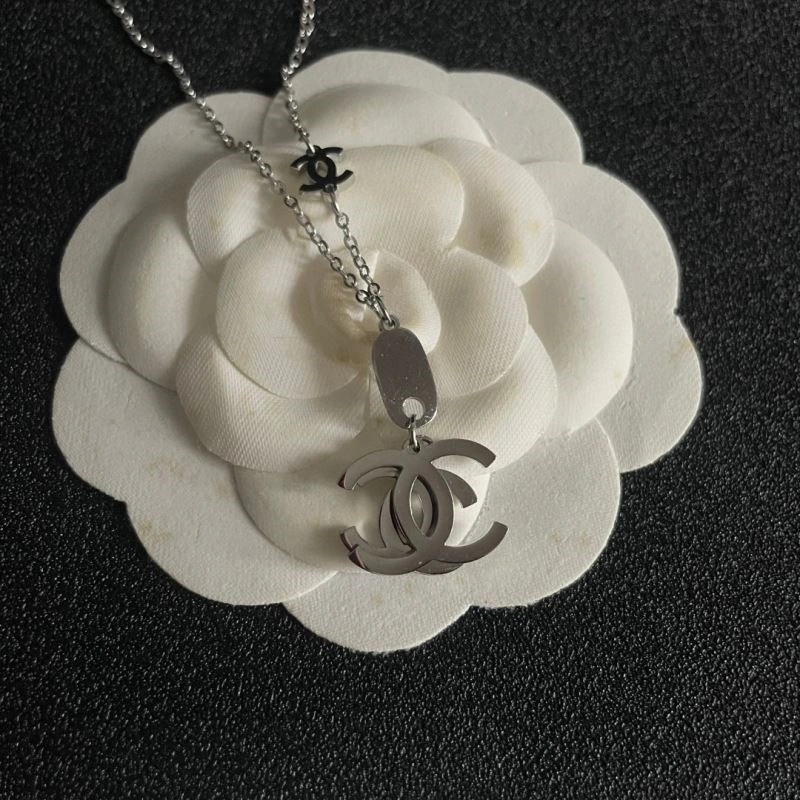 Value-priced Chanel Necklaces
