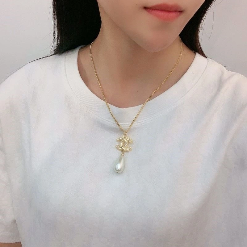 Original Chanel Necklaces