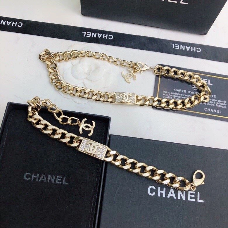 Accurate model Chanel Necklaces