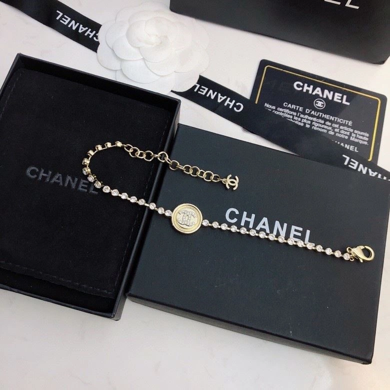 Value-priced Chanel Necklaces