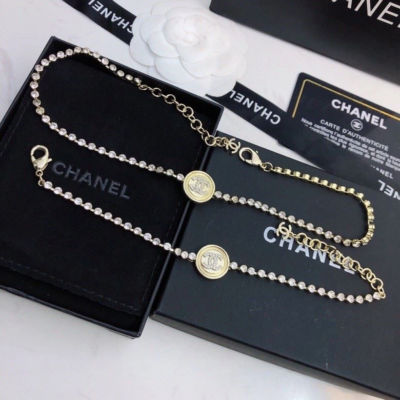 Value-priced Chanel Necklaces