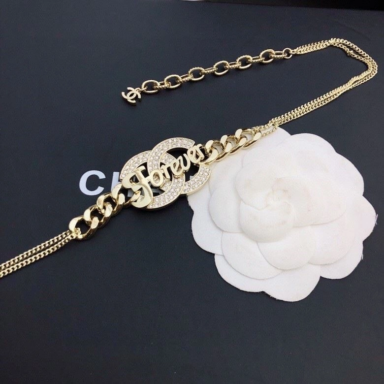 Top mirror Chanel Necklaces