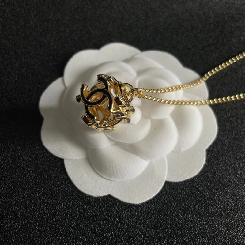 Low-cost Chanel Necklaces