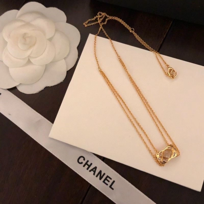 Indistinguishable Chanel Necklaces