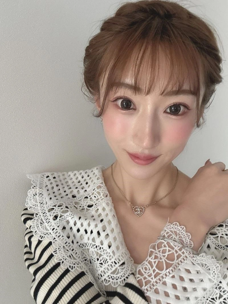 Top mirror Chanel Necklaces