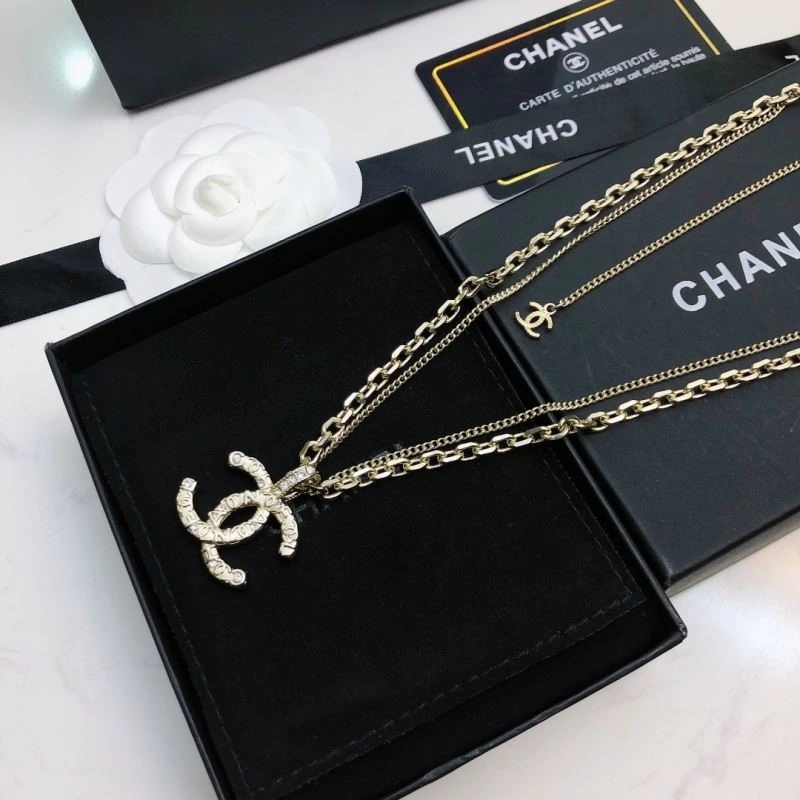 Brand-authenticated Chanel Necklaces