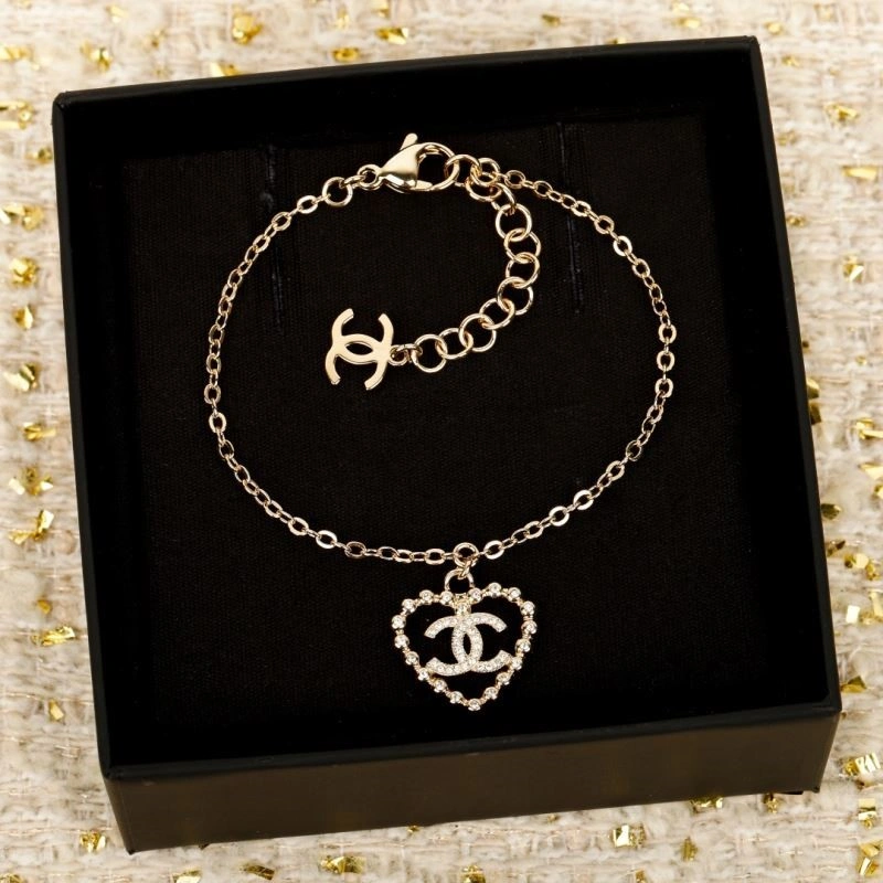 Low-cost Chanel Necklaces