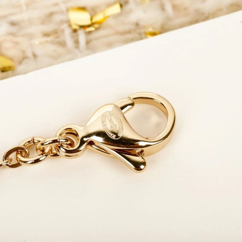 Low-cost Chanel Necklaces