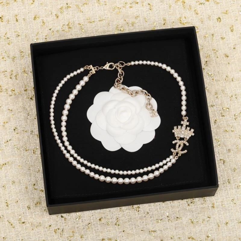 Bargain Chanel Necklaces