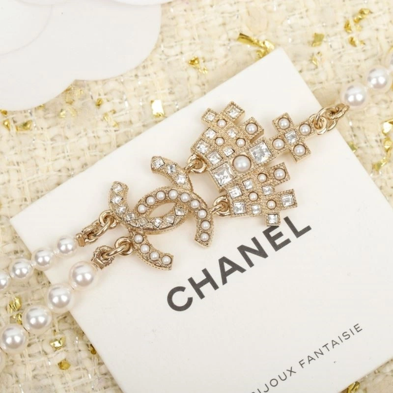 Bargain Chanel Necklaces